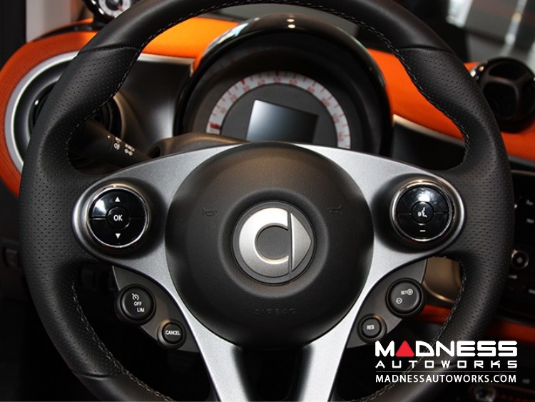 smart fortwo Steering Wheel Button Chrome Trim Ring Kit - 453 model